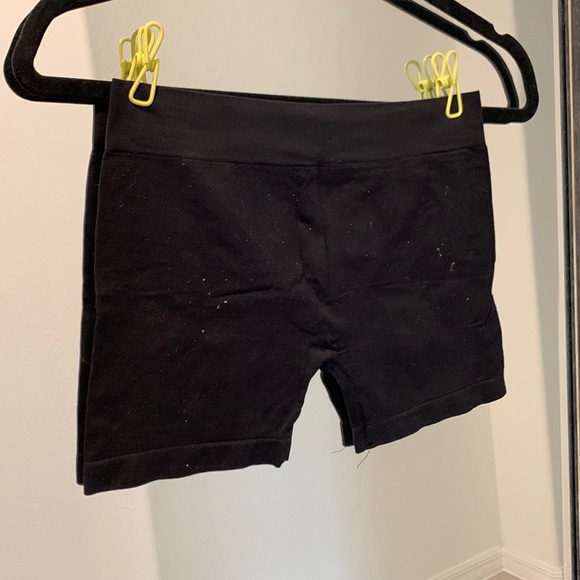 naturyl by nbk | Shorts | Naturyl By Nbk Niykee Heaton Stretchy Black ...